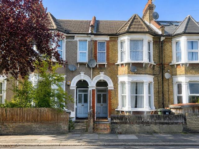 Medusa Road, Lewisham SE6, 2 bed flat to rent, £1,700 pcm | PrimeLocation