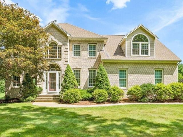 Medway St, Norfolk, Home For Sale
