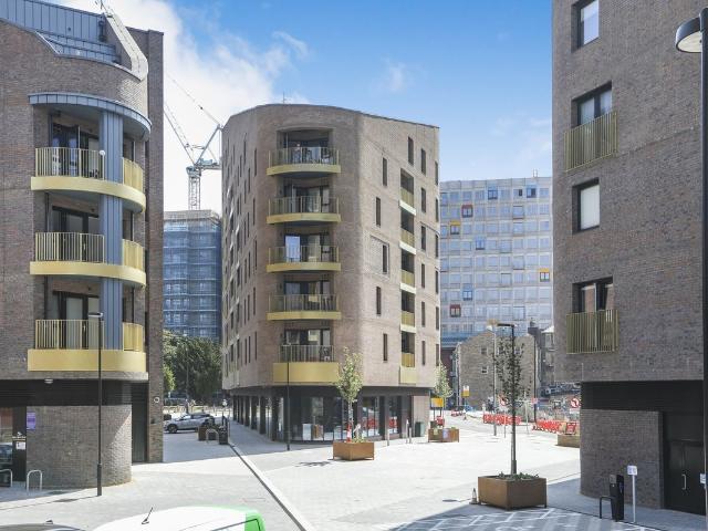 Medway Street, Chatham ME4, 2 bed flat to rent, £1,500 pcm | PrimeLocation