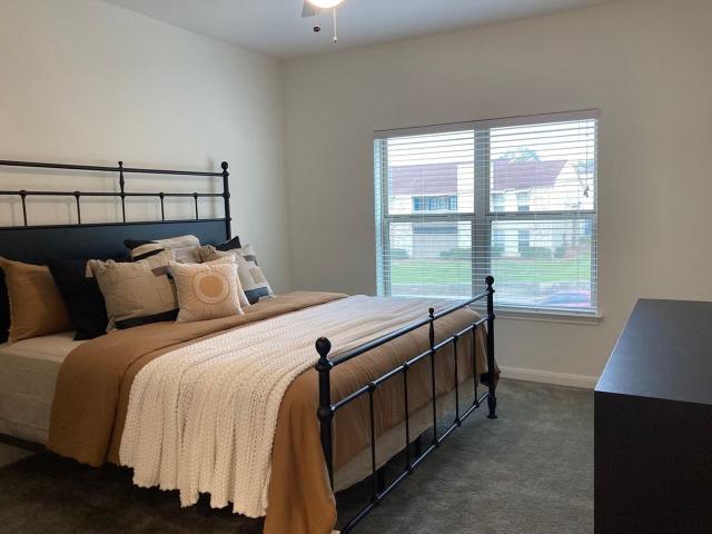 MedWest Apartments 1 Bedroom Apartment for Rent at 7139 Wurzbach Rd, San Antonio, TX 78240