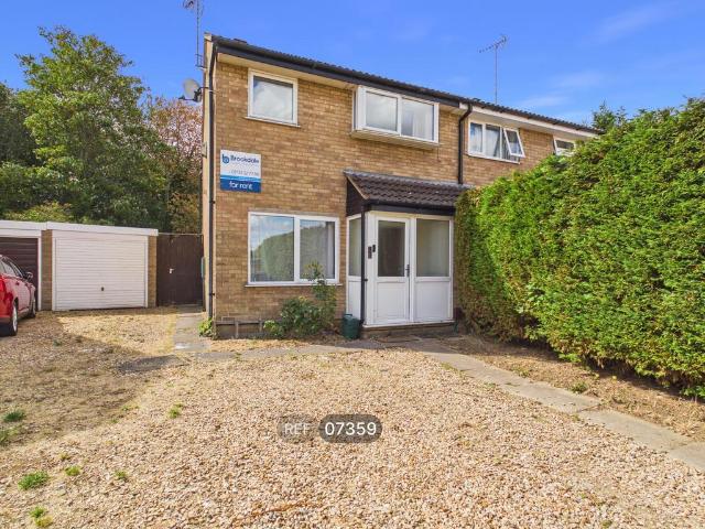 Medeswell, Peterborough, PE2 5PD 3 bed semi detached house to rent £1,095 pcm £253 pw