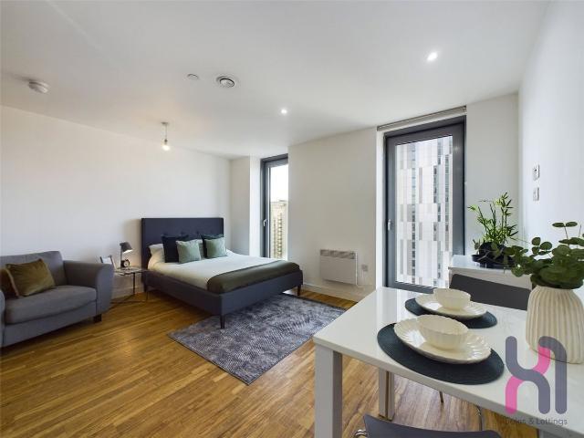 Media City, Michigan Point Tower A, 9 Michigan Avenue, Salford M50, Studio to rent, £950 pcm | PrimeLocation