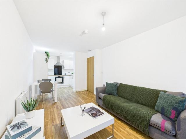 Media City, Michigan Point Tower B. 1 bed flat to rent £1,075 pcm £248 pw