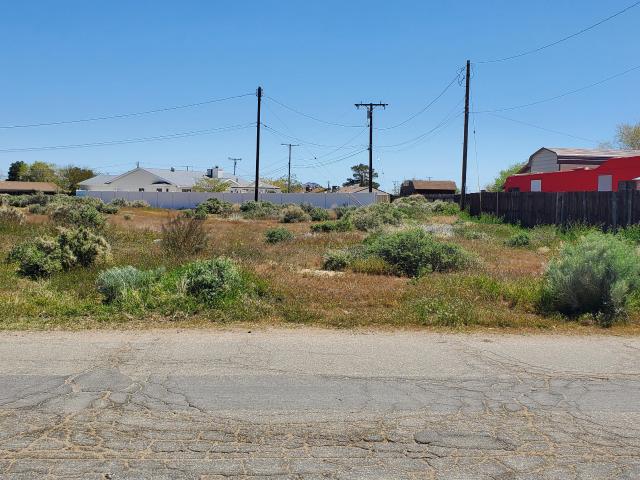 Medio St. Near Great Circle Dr