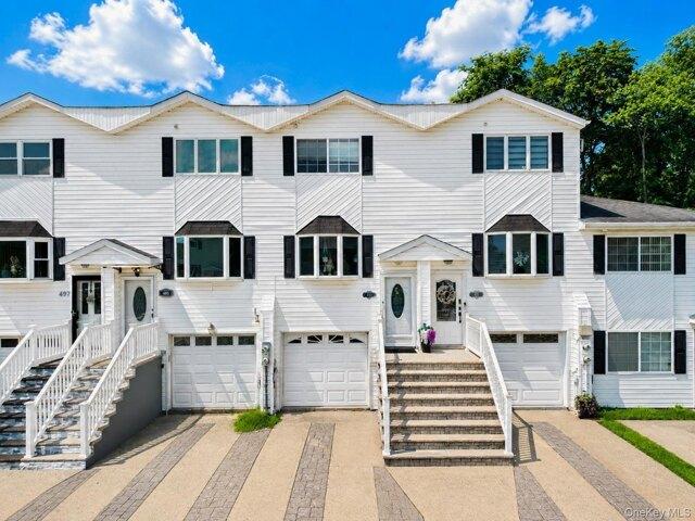 Medina St, Staten Island, Home For Sale