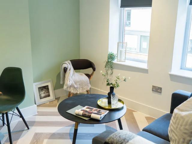 Medium 1 bedroom Apartment