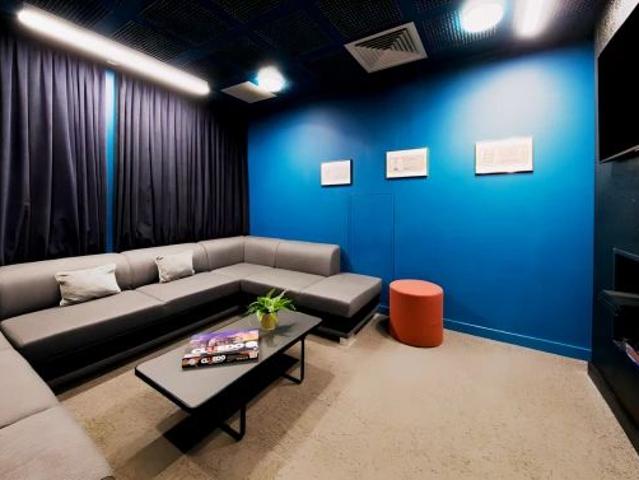 Medium Ensuite: Three Bed Flat