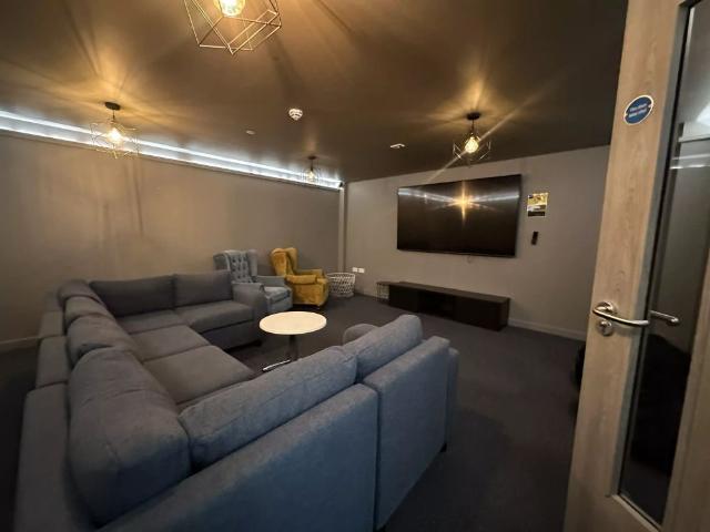 Medium High Double Studio