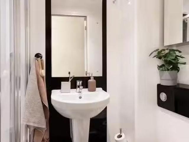 Medium Highest Double Ensuite