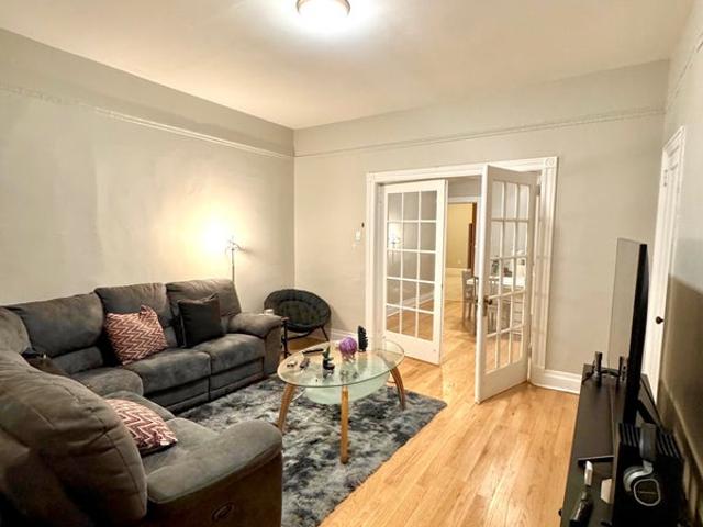 Medium sized Room available immediately Astoria
