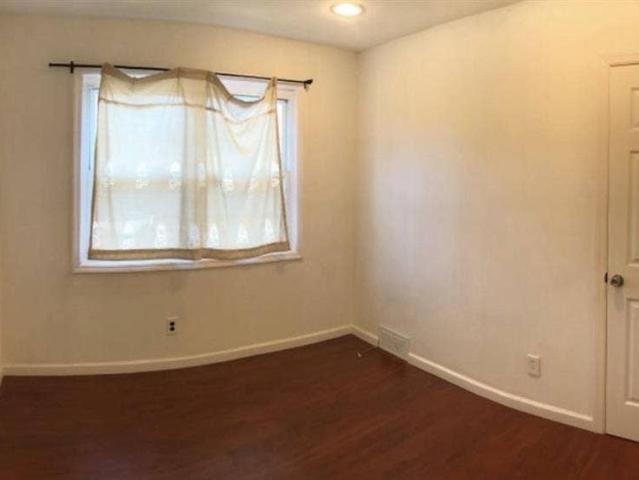 Medium Room utilities included