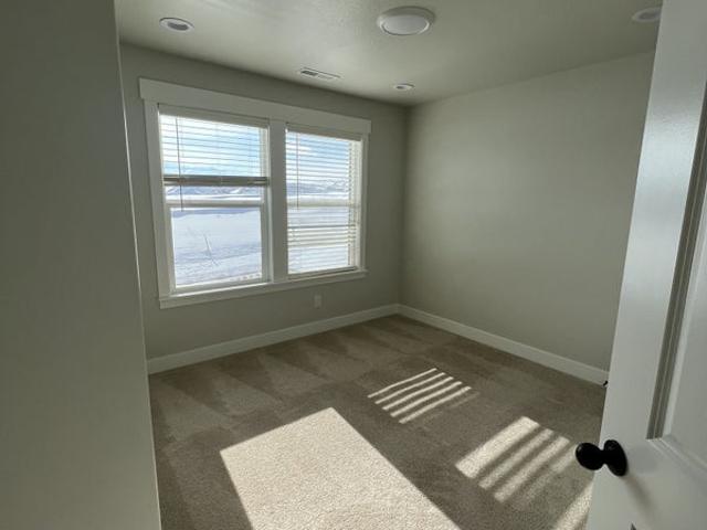 Medium Room_Cozy Home