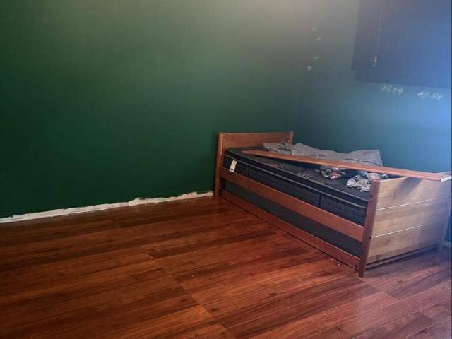 Medium room for rest 10/01 move in