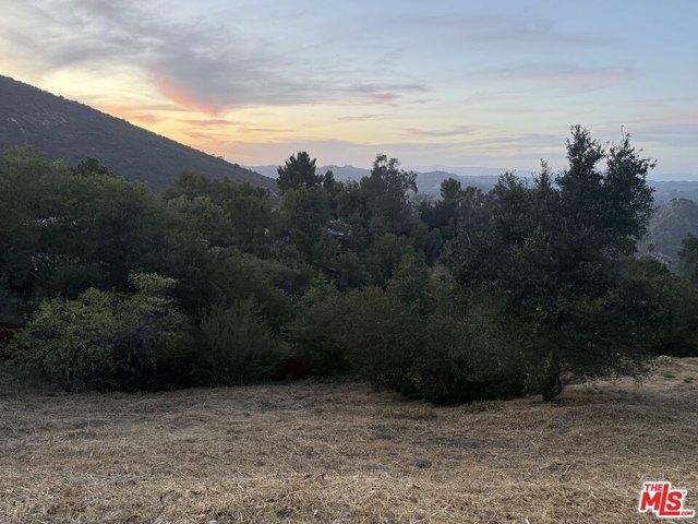 Medley Ln, Topanga, CA 90290