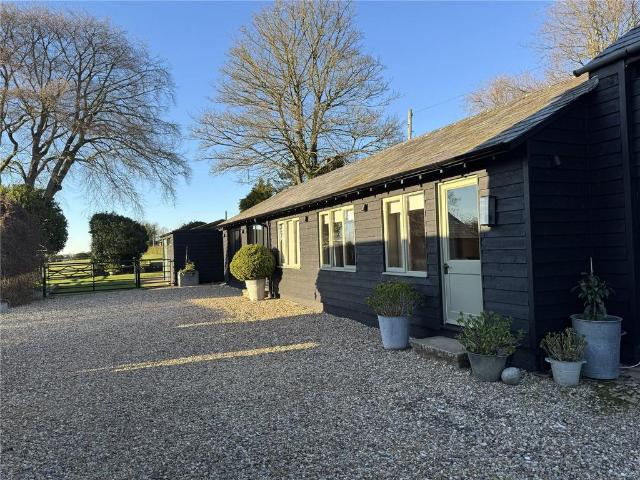 Medstead, Alton, Hampshire, GU34 1 bed detached house to rent £2,250 pcm £519 pw