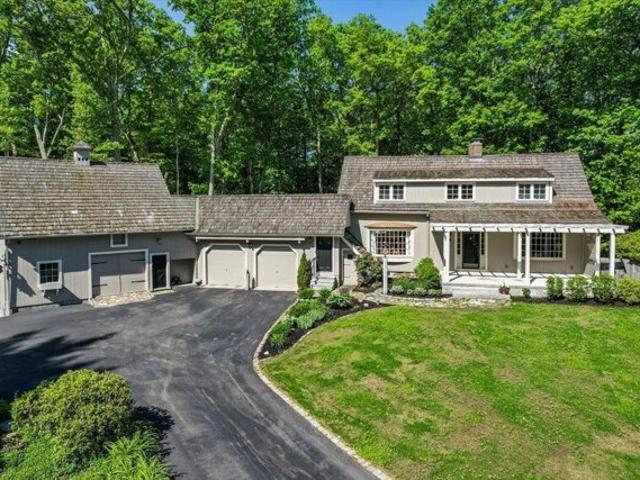 Meetinghouse Rd, Bedford, Home For Sale