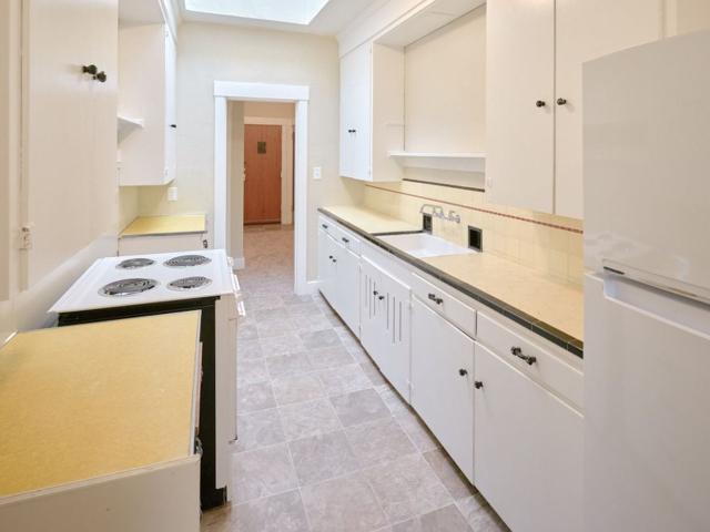 Meeker Street 1 Bedroom Apartment for Rent at 220 W Meeker St, Kent, WA 98032 Downtown Kent