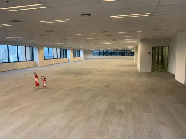 Meia Laje em Edifício corporativo para locação no Cidade Monções em São Paulo SP