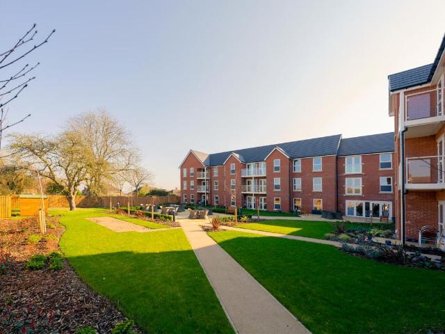 Melton Mowbray LE13, 1 bed flat to rent, £1,795 pcm | PrimeLocation