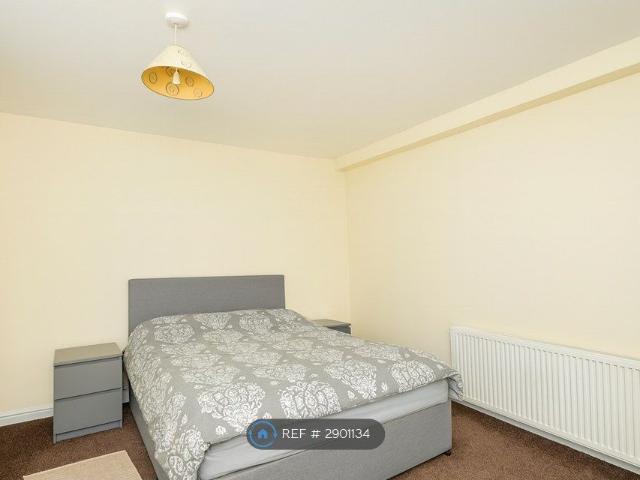Melville Court, Chatham ME4, 3 bed maisonette to rent, £1,250 pcm | PrimeLocation