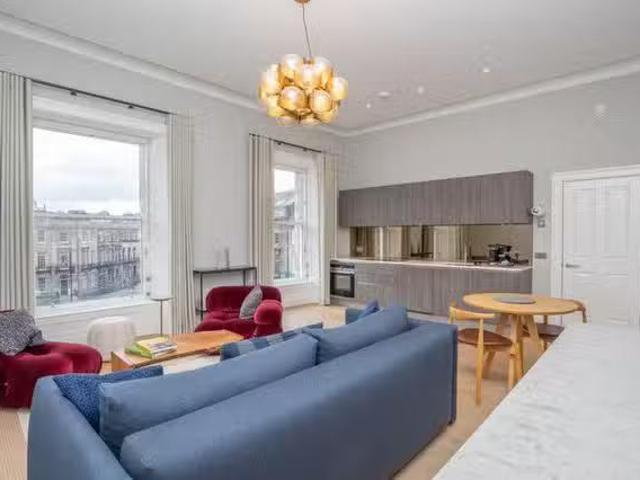 Melville Crescent