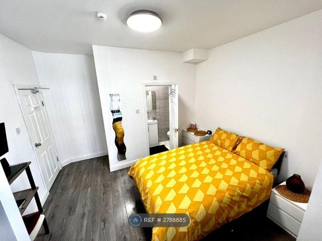 Melville Road, Coventry CV1, Room to rent, £599 pcm | PrimeLocation