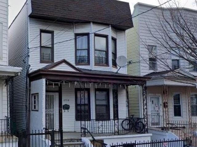 Melville St, Bronx, Home For Sale