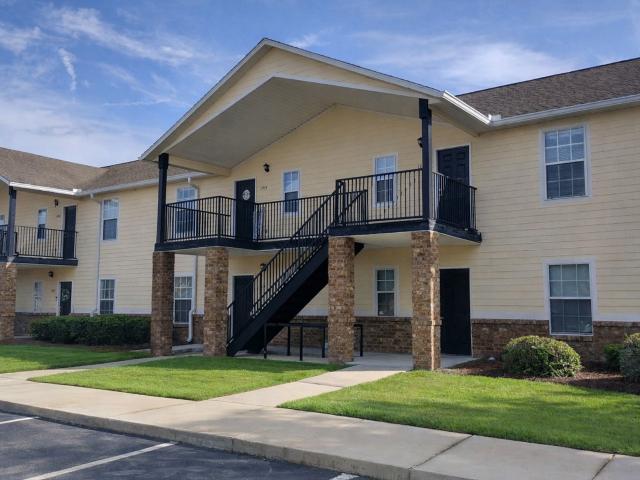 Mel Mar Go Apartments