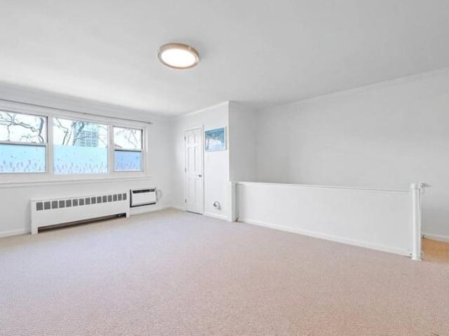 Melboune Ave Unit B, Flushing, Property For Sale