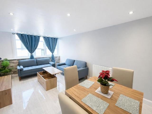 Melbourne Court, 2 bed maisonette to rent £1,000 pcm £231 pw