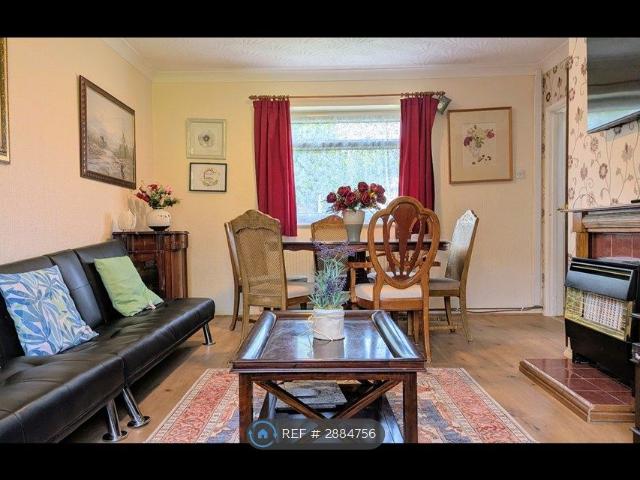 Melbourne Avenue, Burton On Trent DE15, 4 bed semi detached house to rent, £3,400 pcm | PrimeLocation