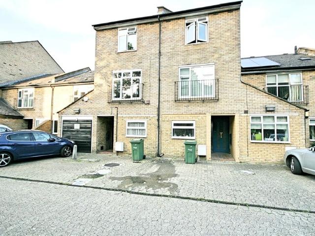 Melbourne Mews, Oval SW9, 4 bed terraced house to rent, £4,200 pcm | PrimeLocation