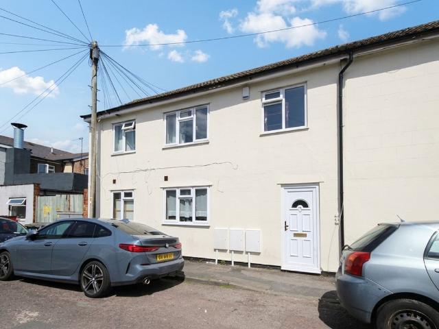 Melbourne Street West, Gloucester GL1, 1 bed flat to rent, £725 pcm | PrimeLocation