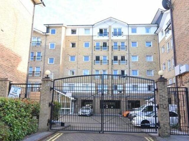 Melbourne Road, Wallington, 2 Bedroom Flat