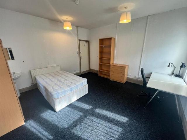 Melbourne Road, Coventry CV5, Room to rent, £525 pcm | PrimeLocation