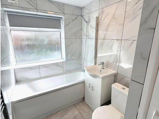 Melbourne Road, Halesowen B63, 2 bed flat to rent, £895 pcm | PrimeLocation