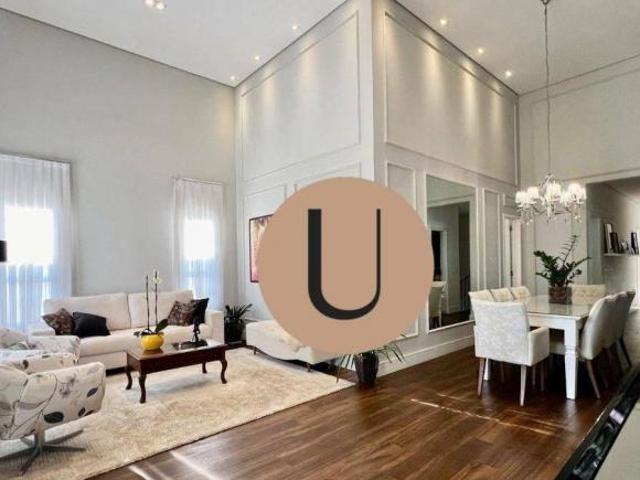 Melhor custo benefício: Casa de alto padrão com 380m², 4 dorm. 2 suítes e piscina aquecida à venda