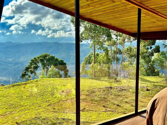 Melhor pôr do sol da Mantiqueira Cabana da Mata Itakuara