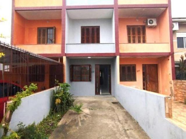 Melhor preço de m² tu não encontra * Sobrado com 142m² 2 quartos 2 vagas e pátio!