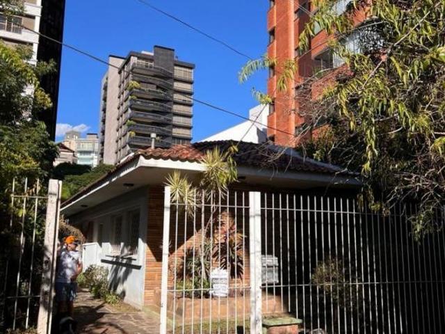 Excelente localização terreno com casa no coração da Bela Vista