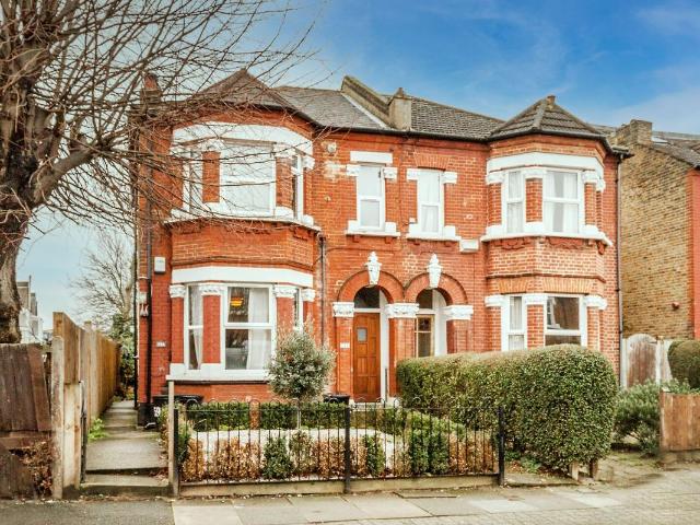 Mellison Road, Tooting, London SW17, 2 bed flat to rent, £3,400 pcm | PrimeLocation