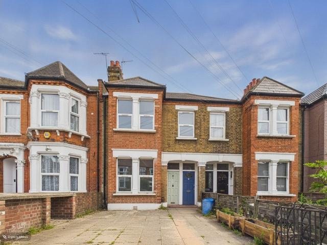 Mellison Road, Tooting SW17, 2 bed flat to rent, £2,100 pcm | PrimeLocation