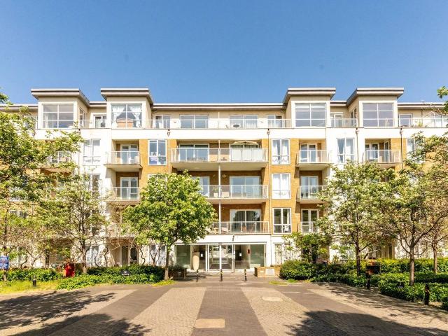 Melliss Avenue, Kew, Richmond TW9, 2 bed flat to rent, £2,750 pcm | PrimeLocation