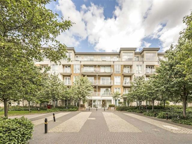 Melliss Avenue, Kew TW9, 2 bed property to rent, £3,300 pcm | PrimeLocation