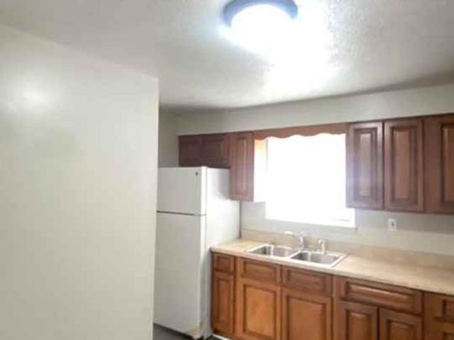 Melody Acres 2 Bedroom Apartment for Rent at 3204 3117, 3201, 3202, & 3204 Melody Acres, Louisville, KY 40216 St. Dennis