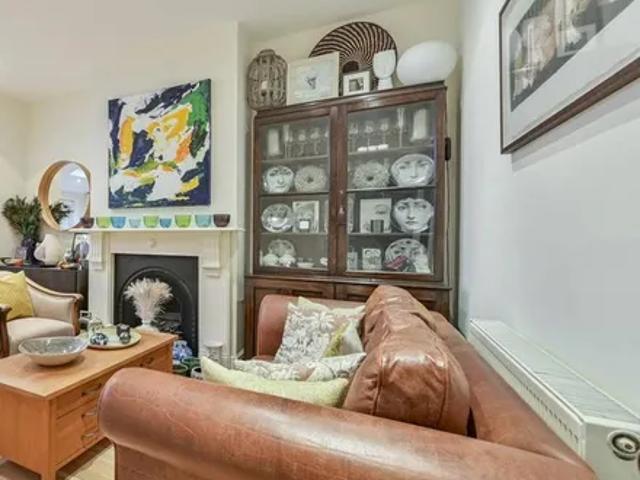 Melrose Avenue, London, SW19 8AX, United Kingdom | 3 bed townhouse for rent #139268592 | Rentberry