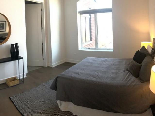 Melrose By The Lake 3 Bedroom Apartment for Rent at 434 W Melrose St, Chicago, IL 60657 Lakeview