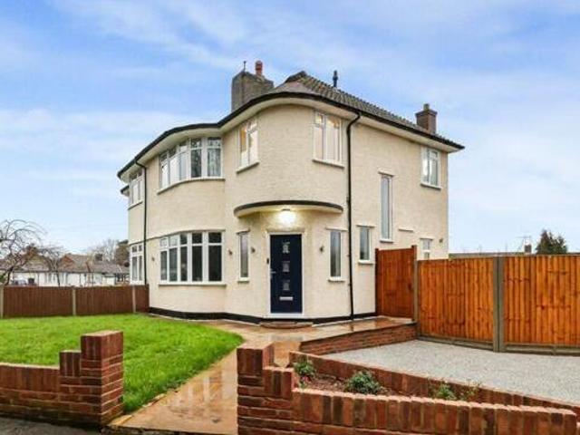 Melrose Crescent, Orpington, 3 Bedroom Semi detached