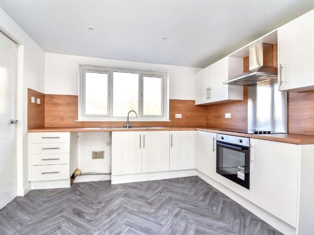 Melrose Road, Cumbernauld G67, 2 bed flat to rent, £710 pcm | PrimeLocation