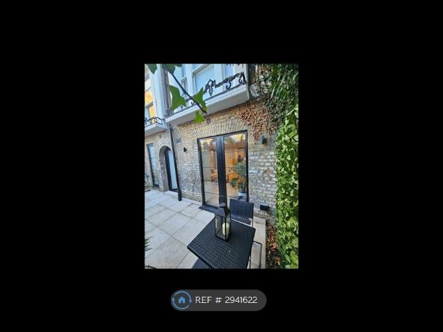 Melrose Road, London SW18, 2 bed flat to rent, £2,800 pcm | PrimeLocation